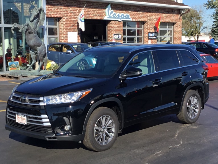 2018 Toyota Highlander XLE Stock # 4195 for sale near Brookfield, WI ...