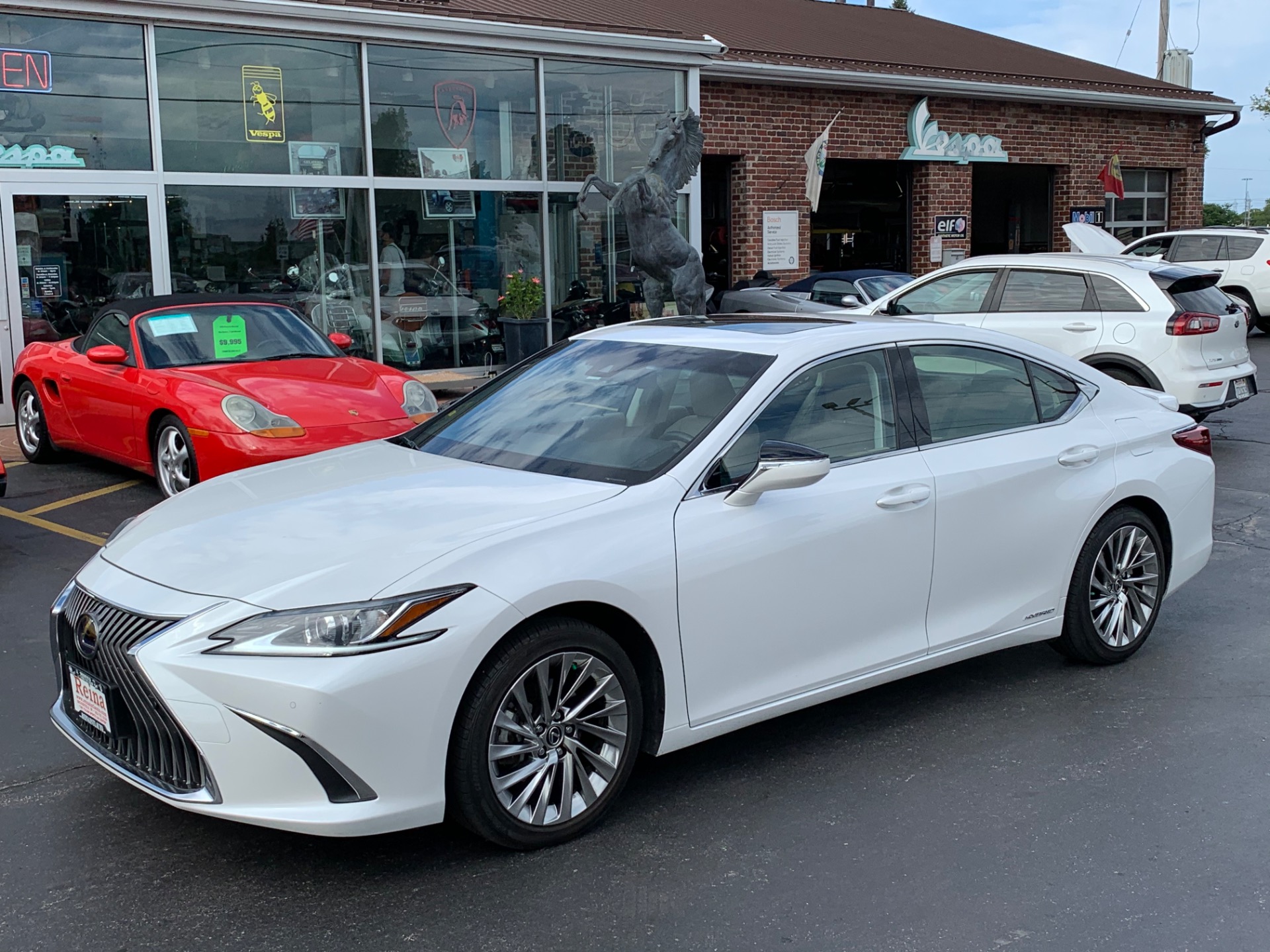 2019 Lexus ES 300h Luxury Stock # 7888 for sale near Brookfield, WI ...