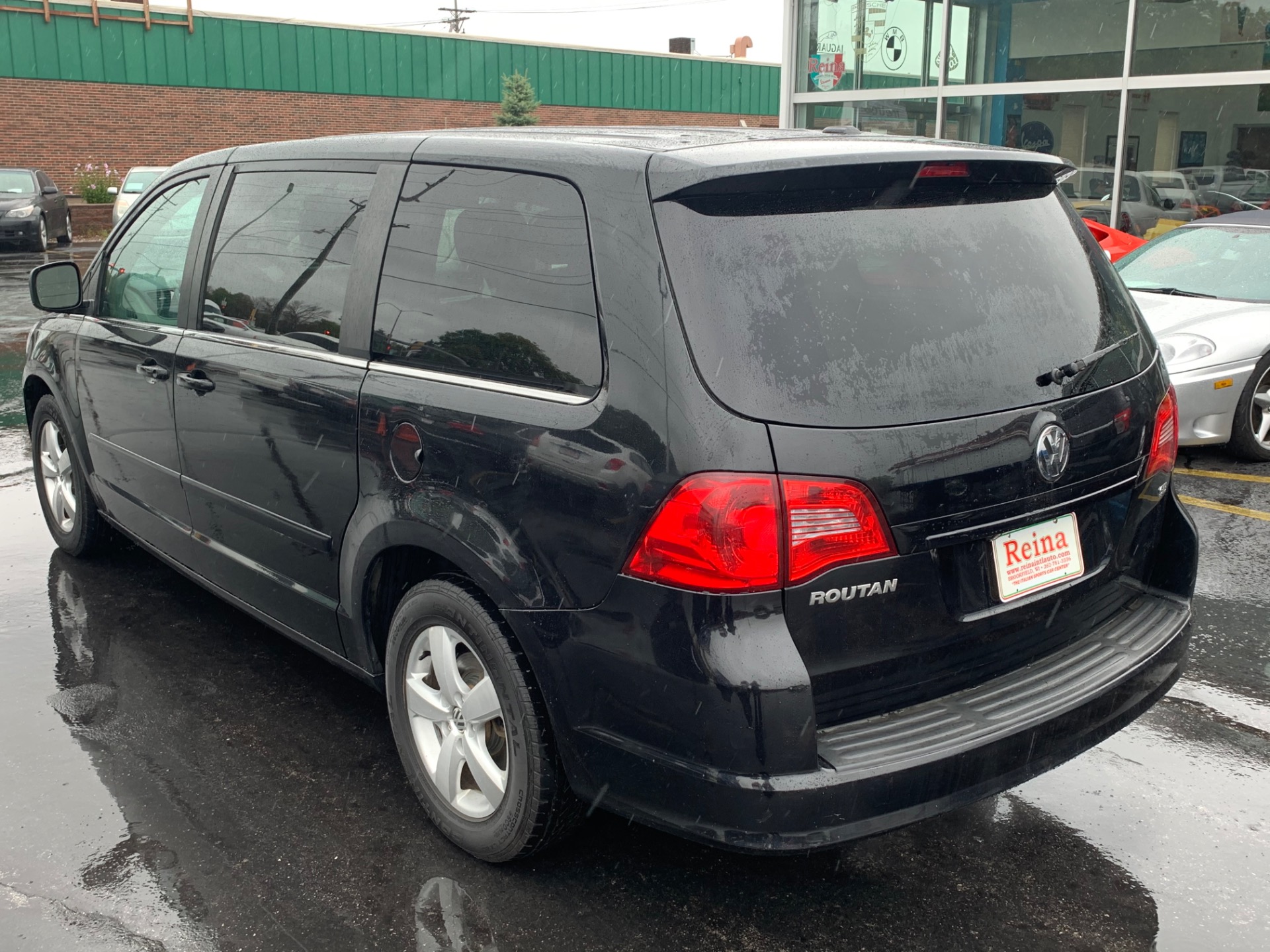 2009 Volkswagen Routan SE Stock # 10119 for sale near Brookfield, WI ...